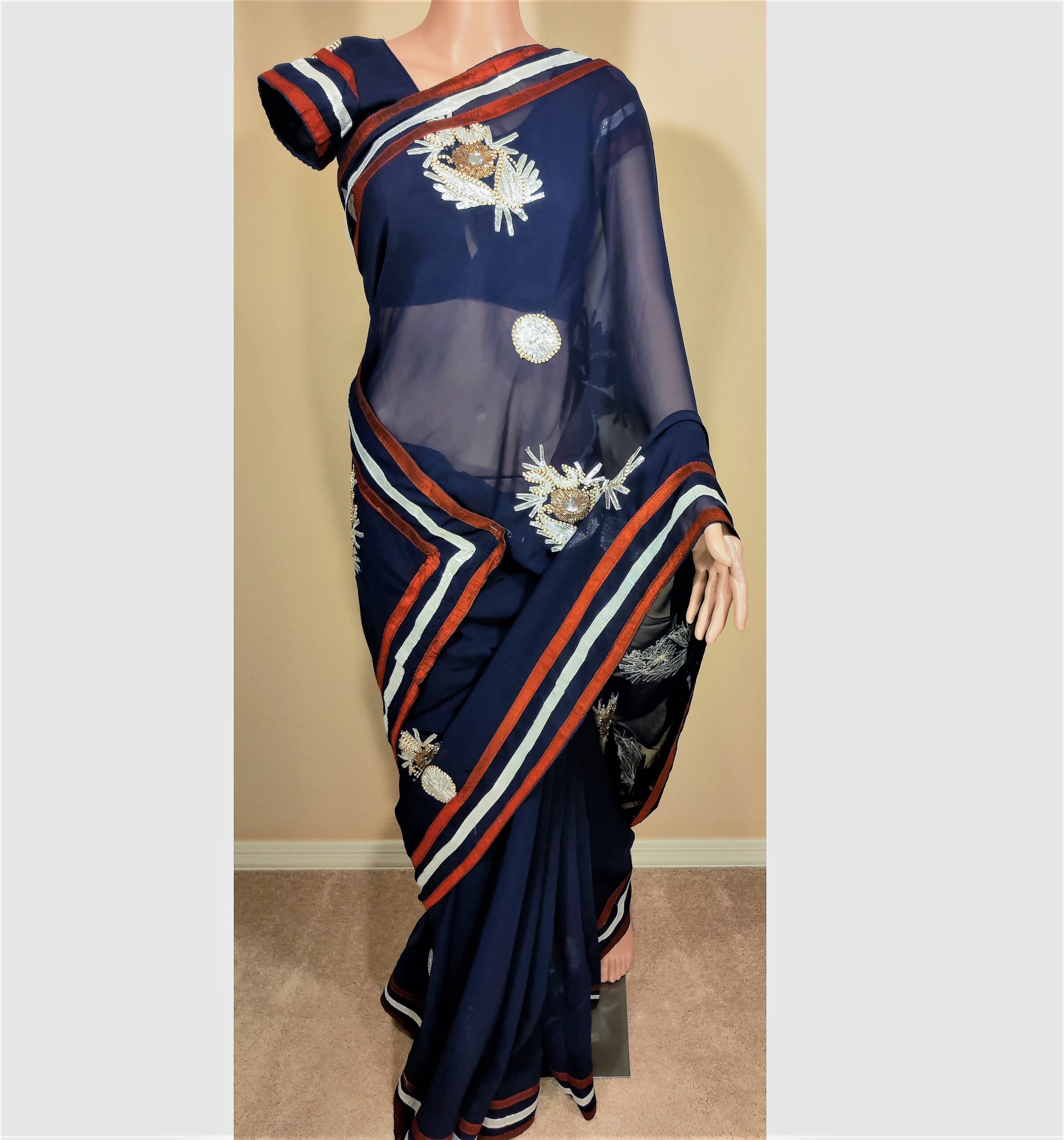 Indian Women Navy Blue with Floral embroidery and Boarder with Blouse ...